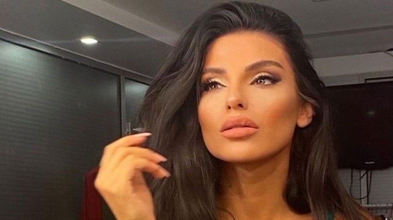 Flaş Haber TV'nin Yeni Sahibi Erhan Kork ve Kadro Değişiklikleri - Evos ...