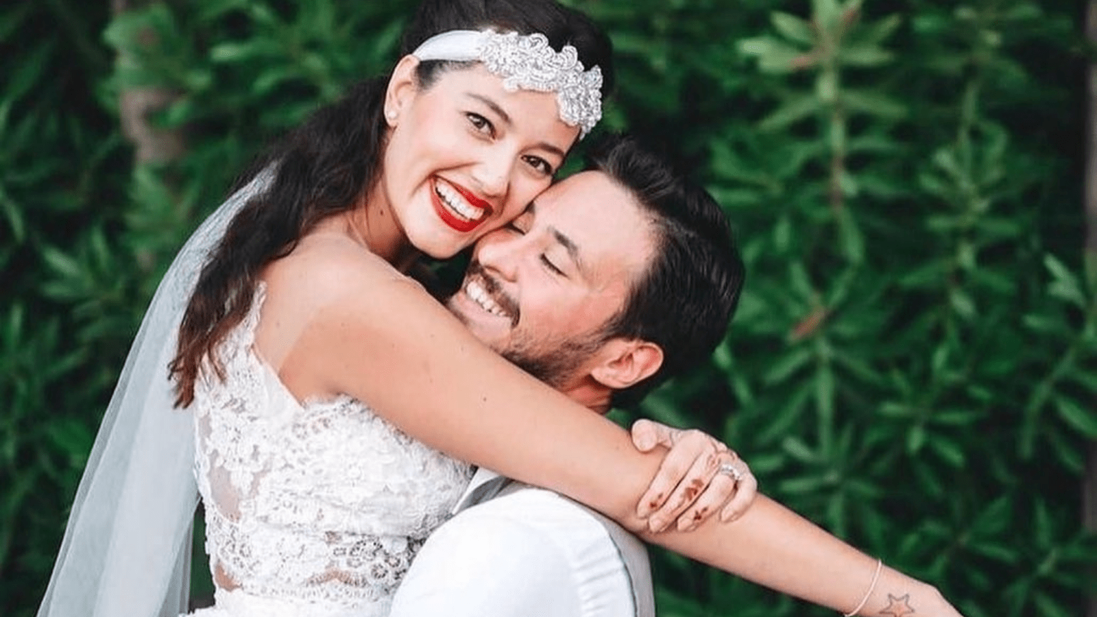Pelin Akil ve Anıl Altan Boşanma İddialarına Yanıt Verdi - Evos Angels