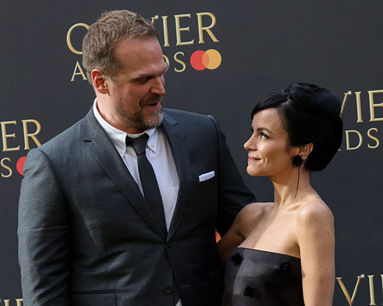 Lily Allen ve David Harbour: Aşkın İhanetle Sonlanan Hikayesi - Evos Angels